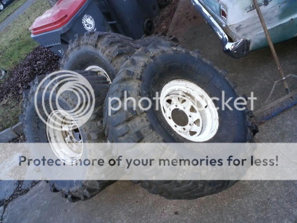 pretty bald 39.5 boggers on 15" 8 lug wheels | Pirate 4x4